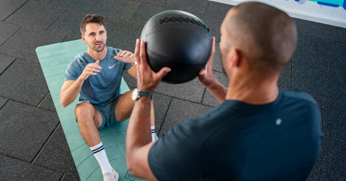 Les meilleurs exercices d’abdos pour les hommes (le TOP)